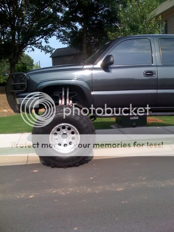 Chevy 2500 SAS 46" tires | Pirate 4x4