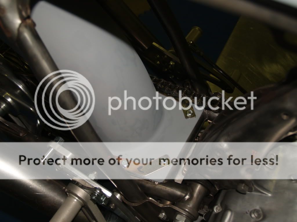 swingarm mounted rear fender | Honda Twins