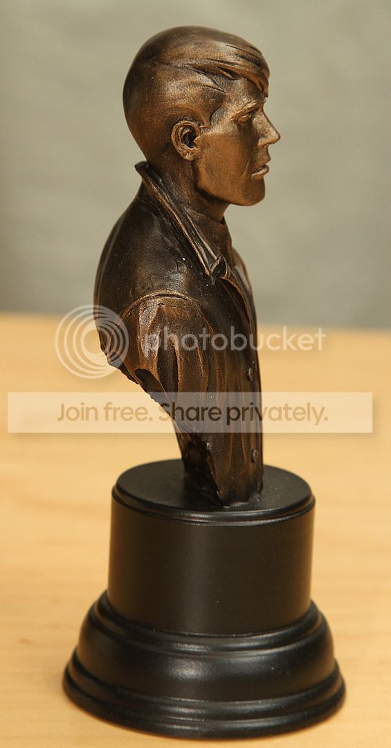 Bowen (Real) Bronze Hulk - Statue Forum